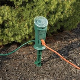 Outdoor Three Outlet Yard Stake